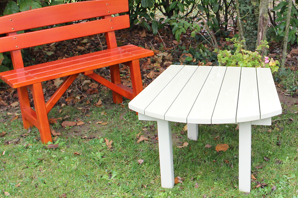 Table basse EVA en robinier naturel, laqué ou lasuré